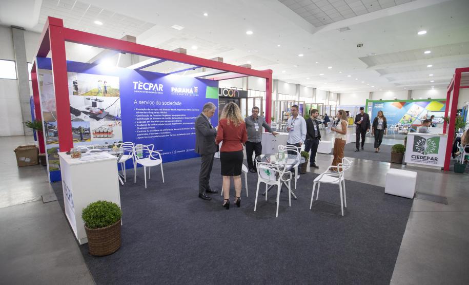 Tecpar apresenta soluções tecnológicas a municípios no Emupar | Tecpar ...